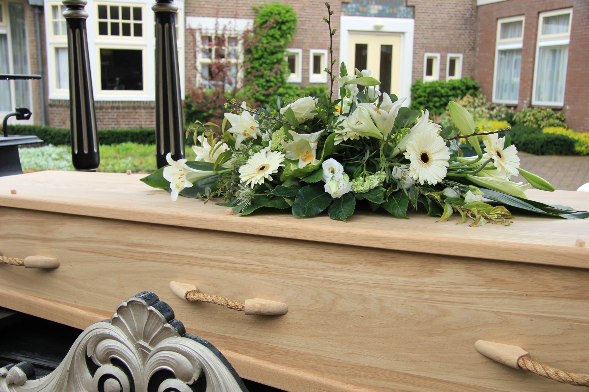 Non-religious funeral guide - Memorial Planning